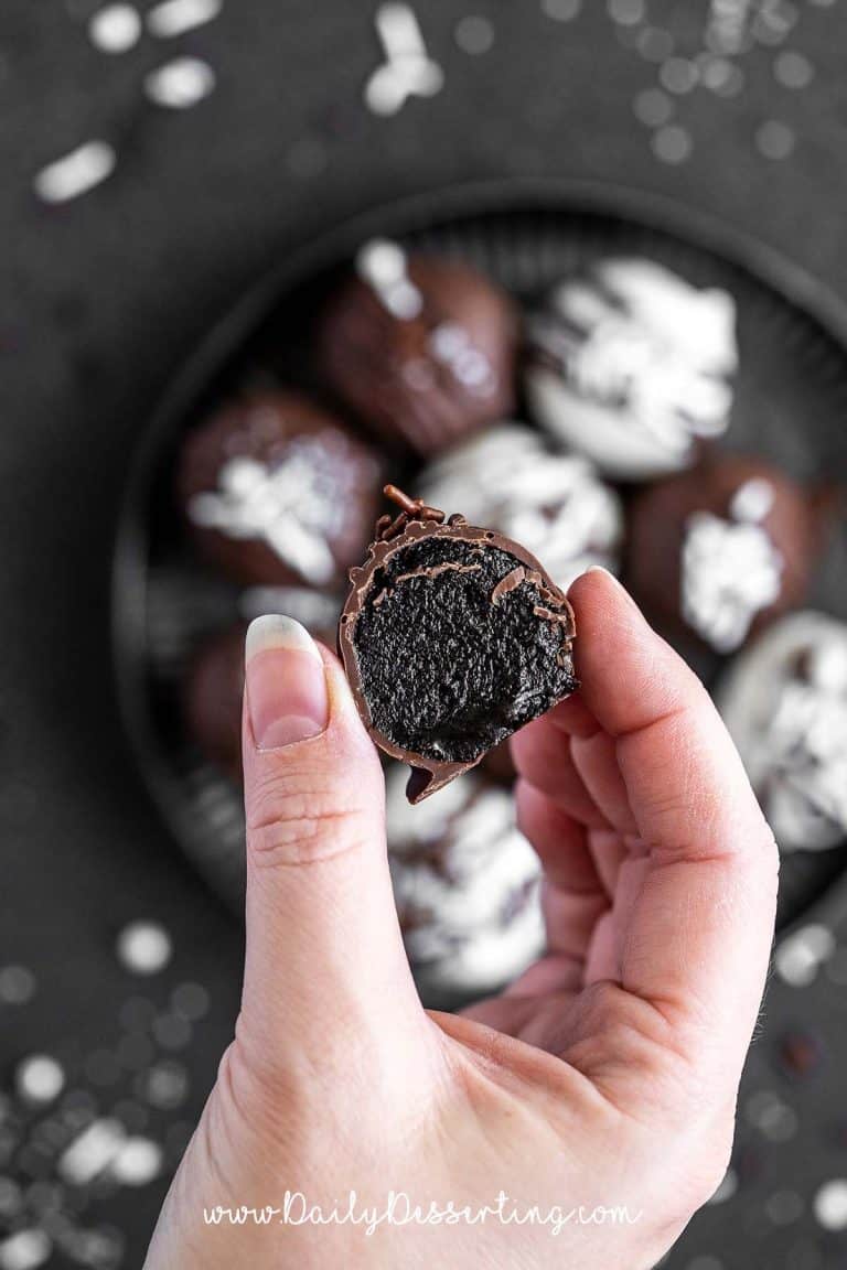 No Bake Oreo Balls Recipe - Daily Desserting